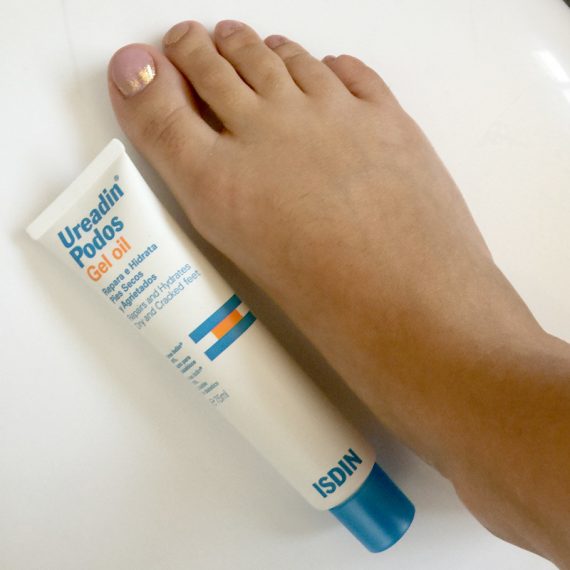 Con esta crema estoy salvando de verdad mis pies de la máxima sequedad ...
